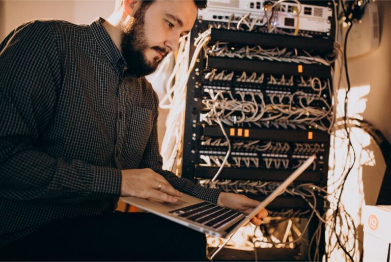 ¿Qué es un NOC y Cómo Evoluciona en la Era del Data Center? - SYCOD ...